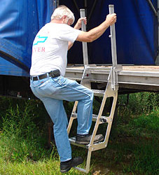 The Trucker® Trailer Ladders | Flatbed | Semi | Aluminum