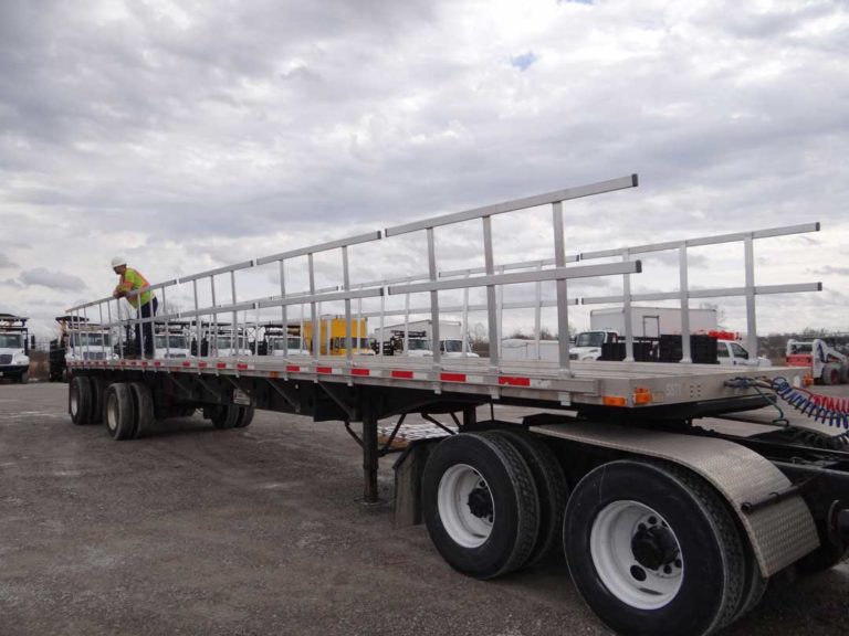 Removable Stake Pocket Rail | Innovative Access Solutions